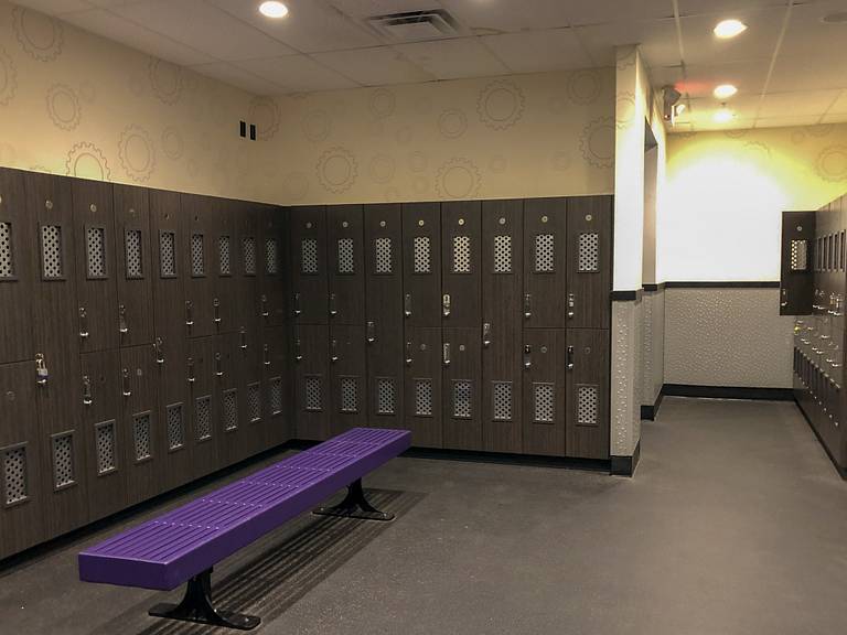 Planet Fitness Locker Rooms