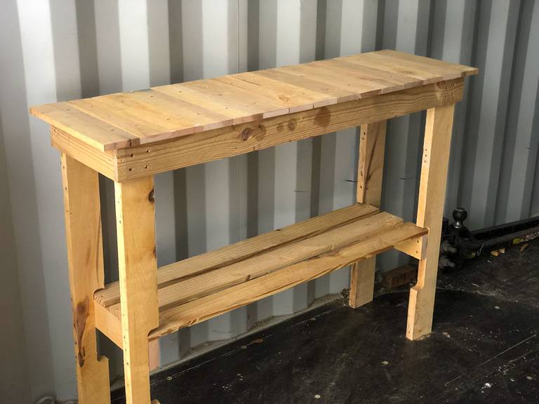Pallet Wood Workbench